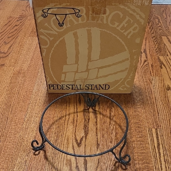 Longaberger | Dining | Vintage Longaberger Wrought Iron Round Stand For ...